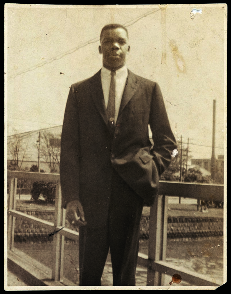 About Sam Gilliam | Sam Gilliam Foundation